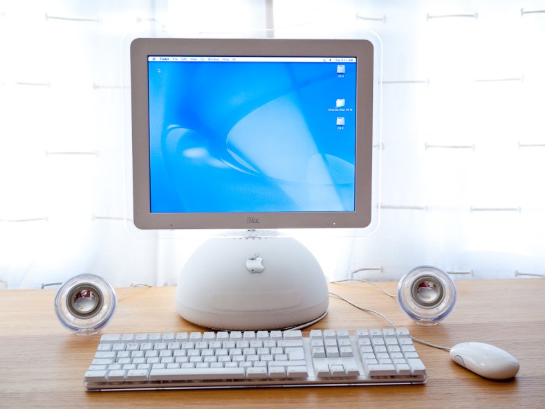 iMac G4 Dual Boot | Retrocosm's Vintage Computing, Tech & Music Blog